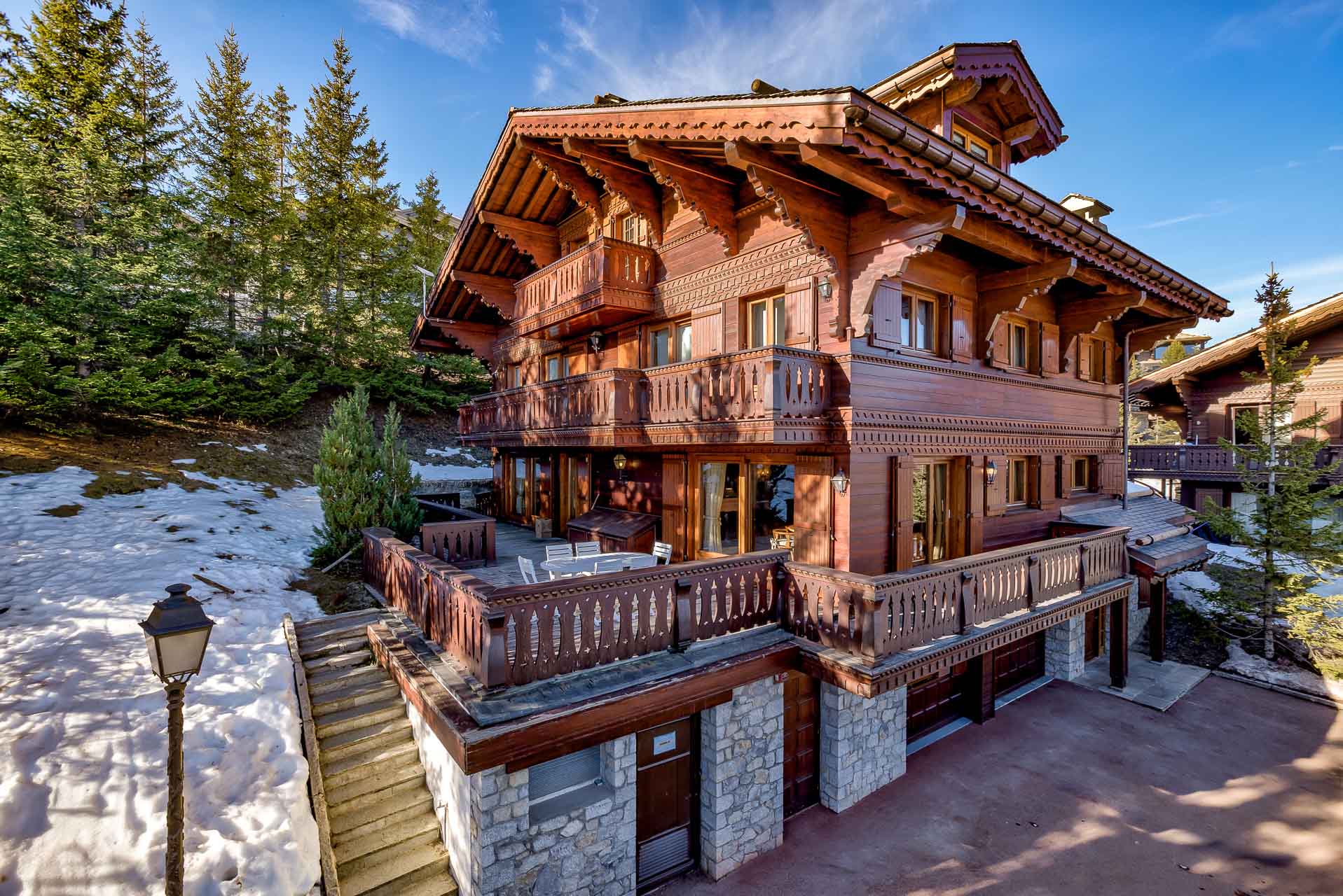 Exclusive Chalet in Courchevel 1850 - Free Spirit Alpine